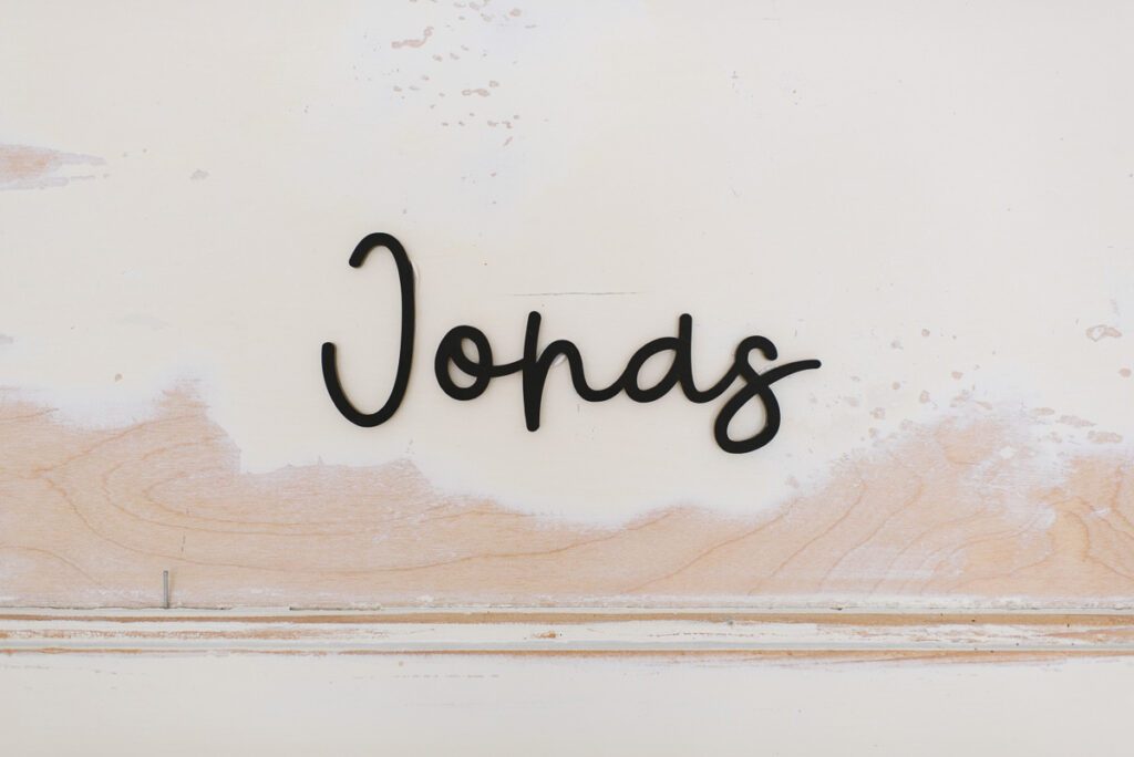 Buchstabe für Schriftzug 'Jonas' aus Acryl - Fräulein K. Sagt Ja Partyshop